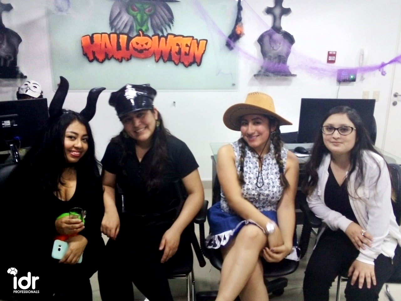 Día de la Canción Criolla y Halloween | IDR Professionals